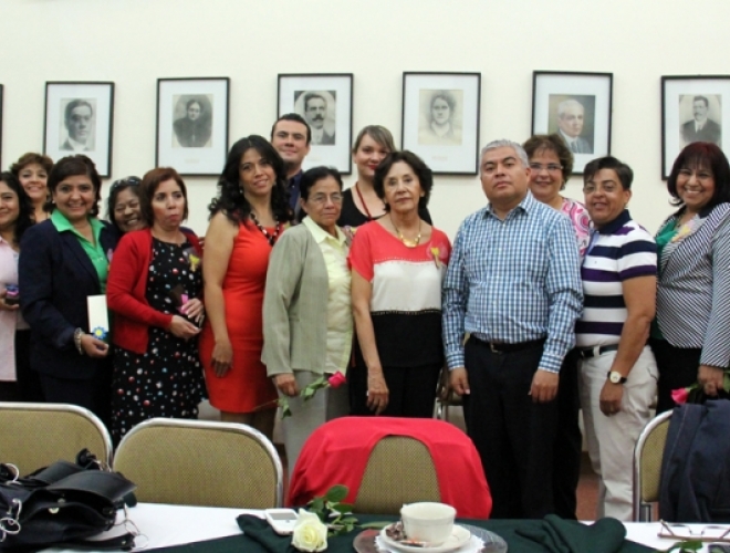 La Becene felicita a las Educadoras en su día. | Normal del Estado de ...